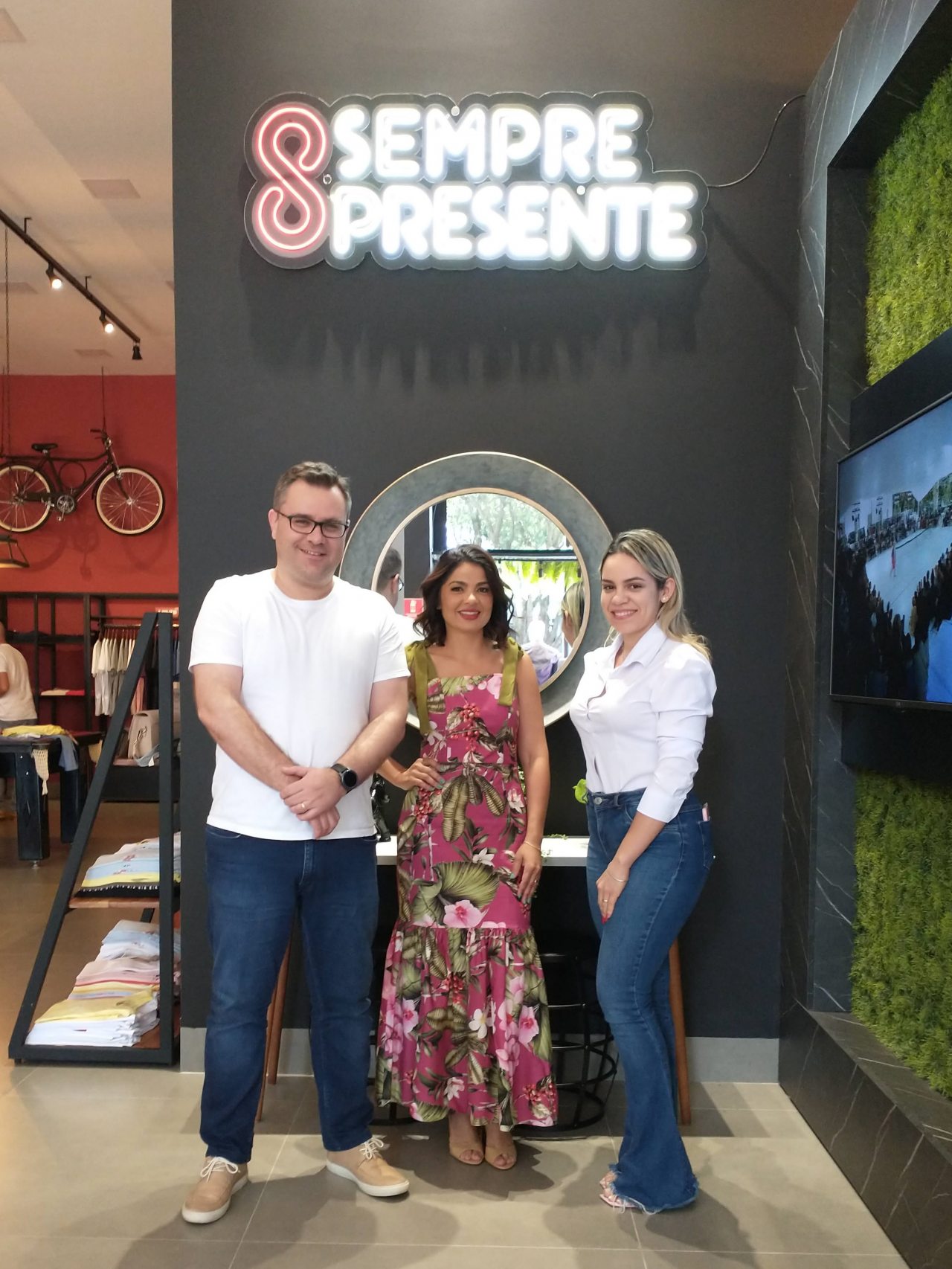 Sempre Presente reinaugura em novo endereço e com nova identidade ...